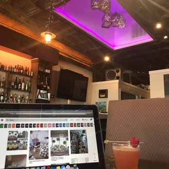 Nighthawk Chicago - 76 Photos & 93 Reviews - Coffee & Tea - 4744 N ...