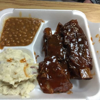 Smokey Pig Bar-B Q - 120 Photos & 133 Reviews - Barbeque - 2520 ...