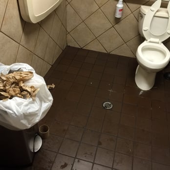 Pizza Hut - 13 Photos & 15 Reviews - Italian - 1800 Four Seasons Blvd ...