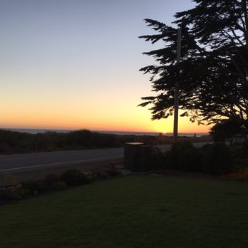 Castle Inn - 76 Photos & 78 Reviews - Hotels - 6620 Moonstone Beach Dr ...