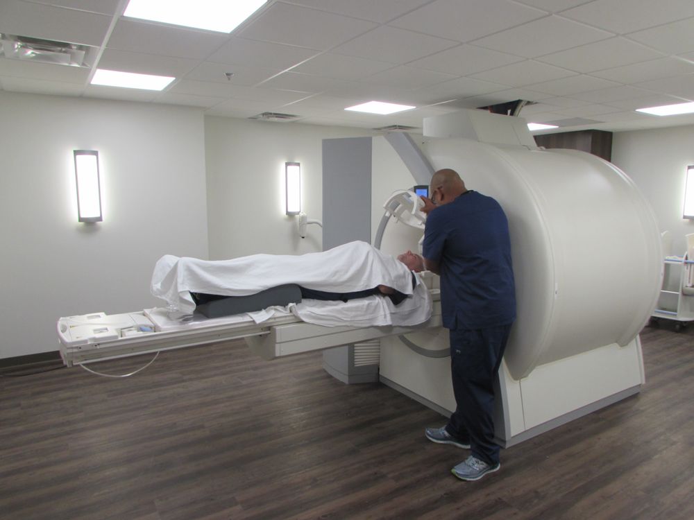 Metro Imaging Centers - Diagnostic Imaging - 5730 Glenridge Dr, Sandy ...