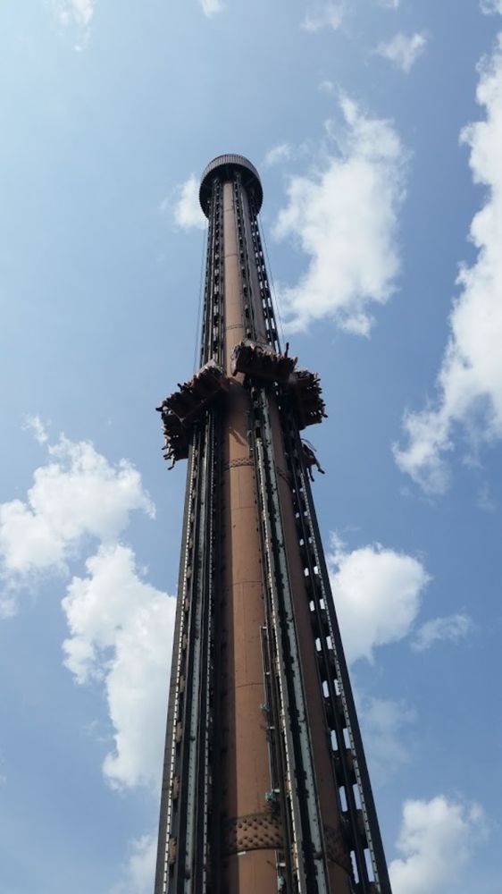 Giant Drop - Amusement Parks - 1 Great America Pkwy, Gurnee, IL - Yelp