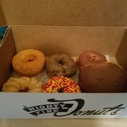 Mighty Fine Donuts - 19 Photos & 45 Reviews - Bagels - 2612 Parade St ...
