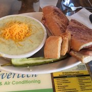 River Street Deli - 33 Photos & 81 Reviews - Delis - 151 River St ...