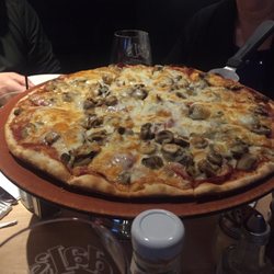 Dal’s Restaurant Lounge & Take Out - Pizza - 701 Regent Ave W, Winnipeg ...