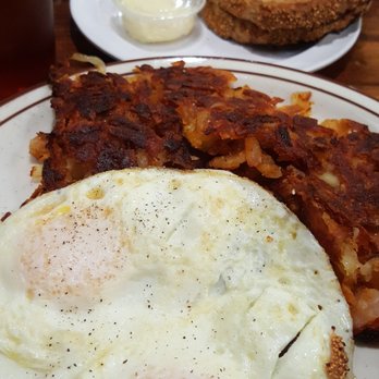 Uncle Bernie’s Deli - 17615 Ventura Blvd, Encino, Encino, CA - 2019 All ...