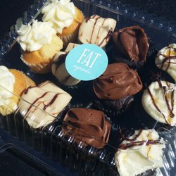 Fat Cupcake - 23 Photos & 16 Reviews - Cupcakes - 6011 SE 72nd Ave, Mt ...