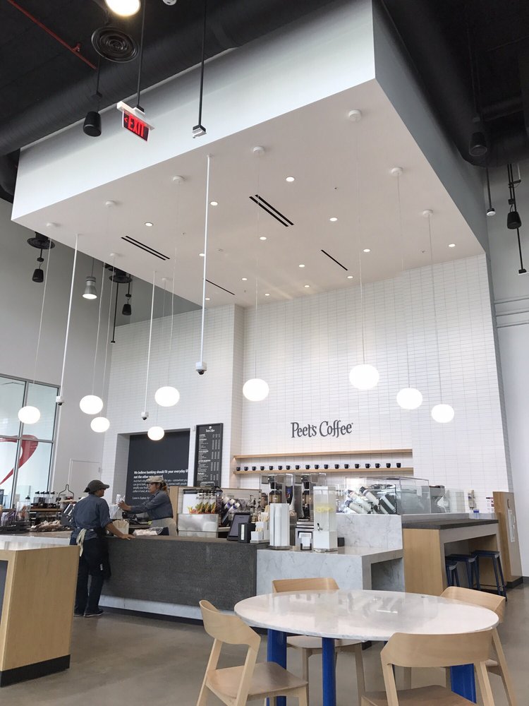 Capital One Café - 39 Photos & 19 Reviews - Banks & Credit Unions - 401 ...