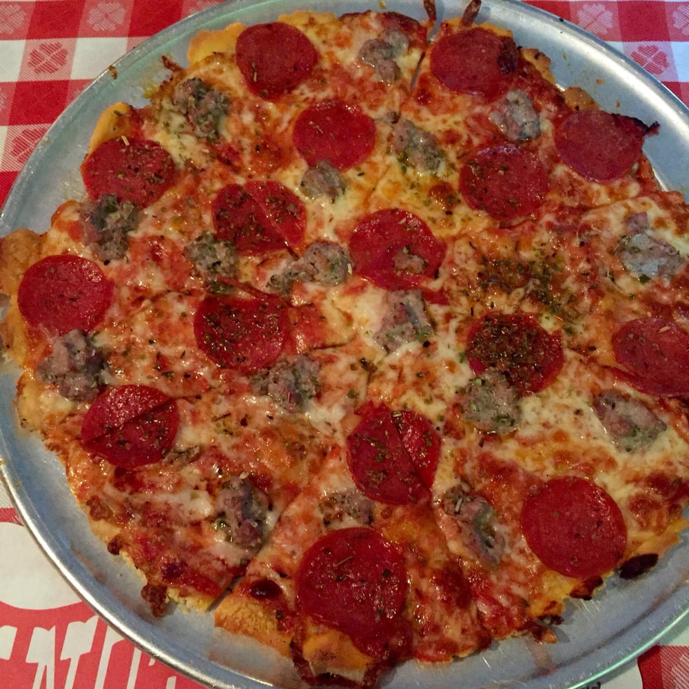 Fricano’s Pizza Tavern - 20 Photos & 98 Reviews - Pizza - 1400 Fulton ...