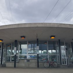 Kipling Subway Station - 17 Photos & 19 Reviews - Train Stations - 5247 ...