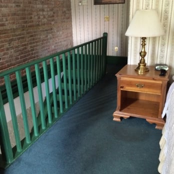 Beekman Arms - 21 Photos & 38 Reviews - Hotels - 6387 Mill St ...