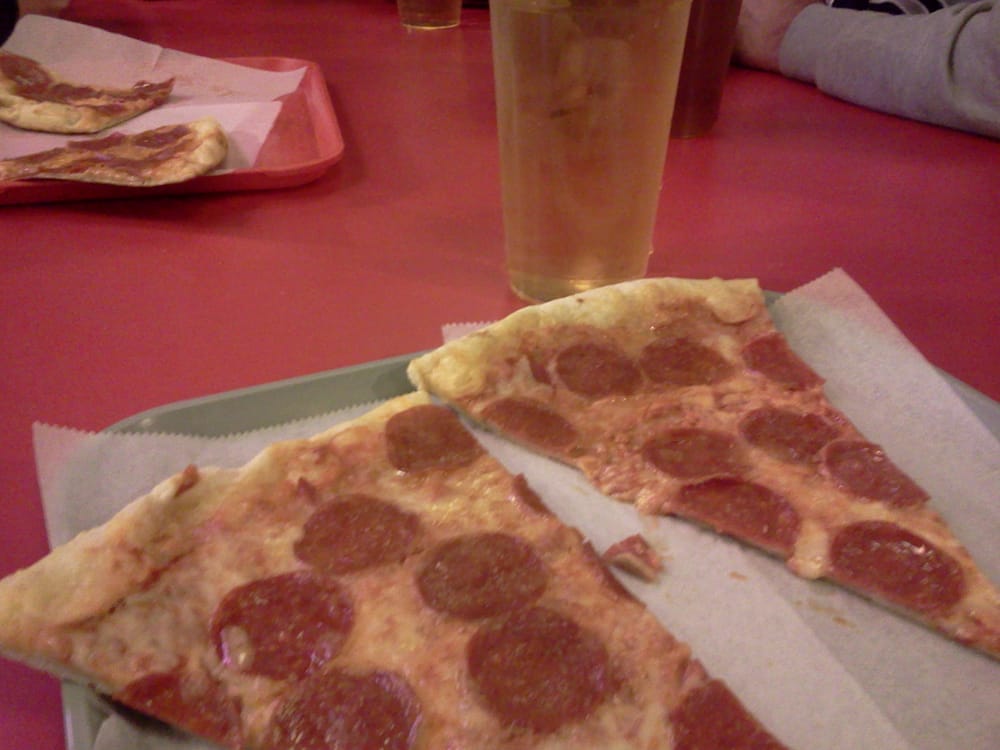 Halftime Pizza - Delivery - 11 Photos & 102 Reviews - Pizza - West End ...