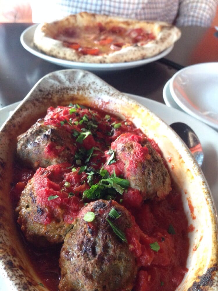 Mioposto - 165 Photos & 184 Reviews - Italian - 3426 NE 55th St ...