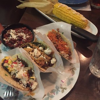 Taco Guild - 891 Photos & 959 Reviews - Gastropubs - 546 E Osborn Rd ...