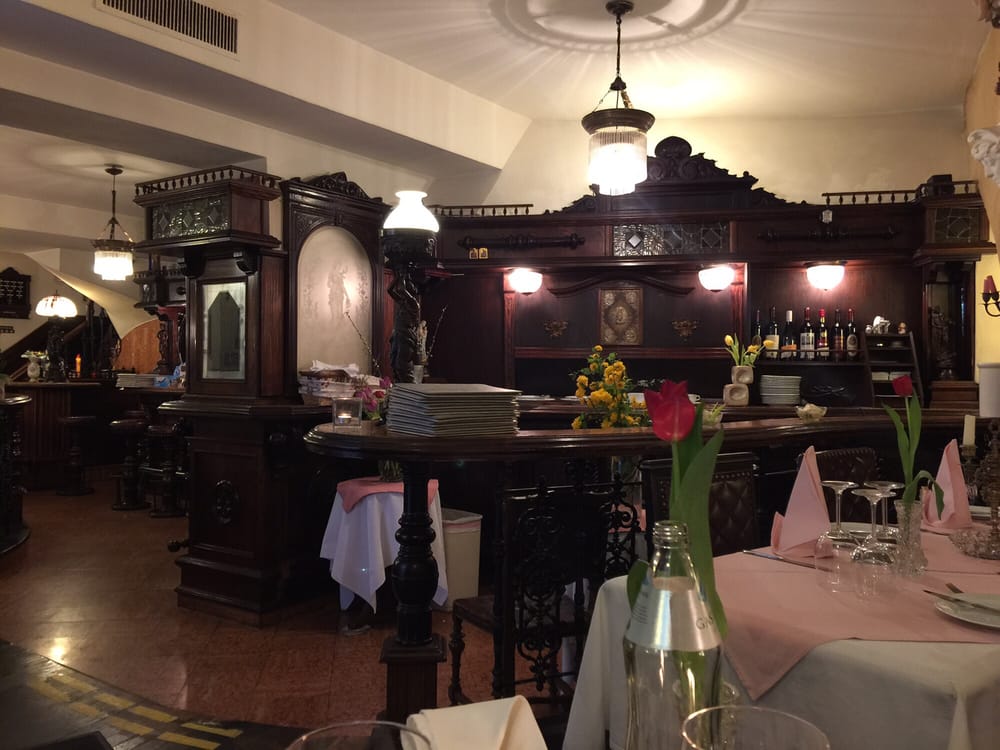 Zum Basilisken - 19 Reviews - Bars - Schönlaterngasse 3, Innere Stadt ...