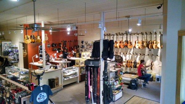 Traverse City Guitar Company Guitar Stores 322 E Front St Traverse