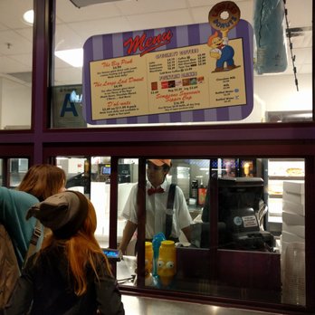 Lard Lad Donuts - 257 Photos & 90 Reviews - Donuts - 100 Universal City ...