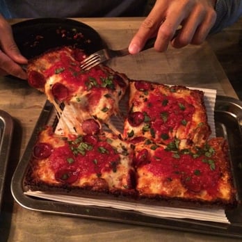 Descendant Detroit Style Pizza - 125 Photos & 109 Reviews - Pizza ...