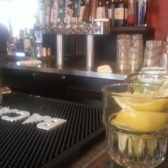 The Quarter Bar - 132 Photos & 197 Reviews - Bars - 3301 McKinney Ave ...