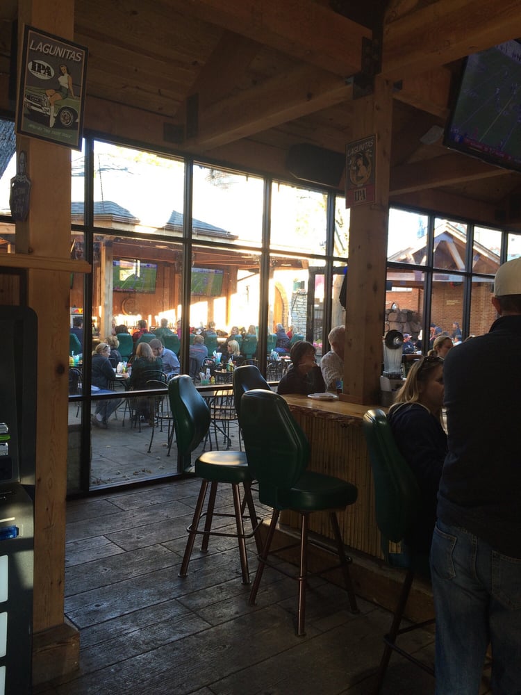 Bandito Barney’s Beach Club - 44 Photos & 122 Reviews - Sports Bars ...