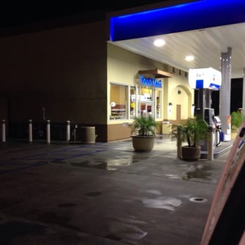 Chevron - 12 Photos & 14 Reviews - Gas Stations - 20905 Ventura Blvd ...