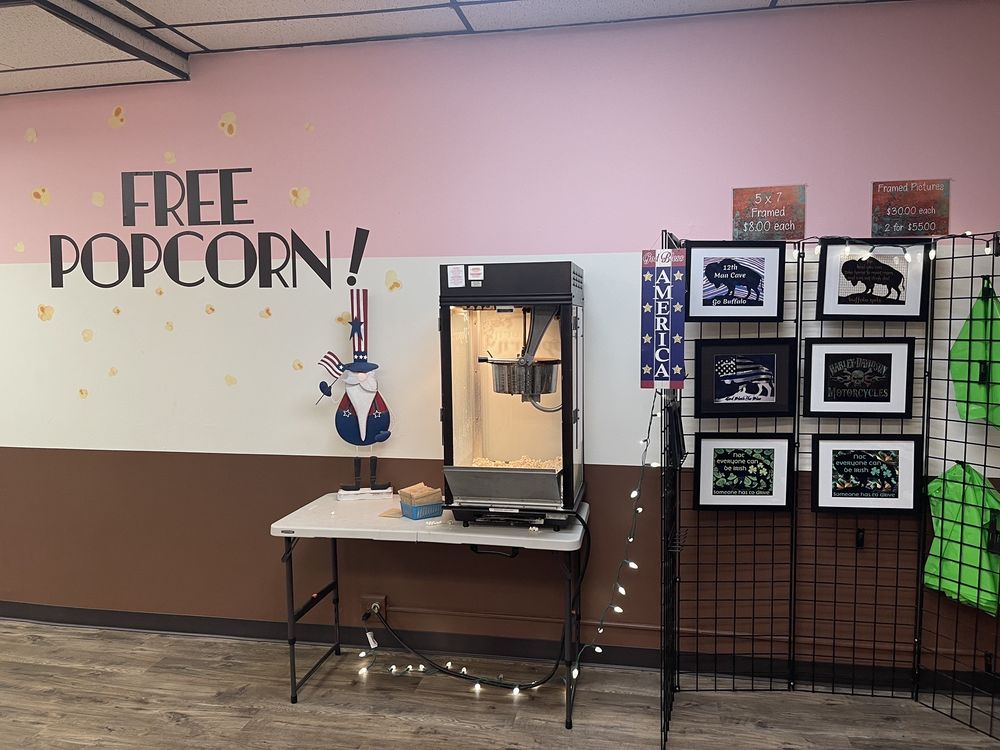 Nicky 2 Scoops Ice Cream Parlor, Tonawanda | Roadtrippers