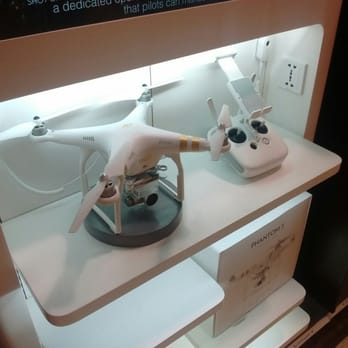 Micro Center - 32 Photos & 110 Reviews - Computers - 13929 North ...