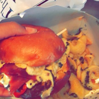 Royale with Cheese - 412 Photos & 286 Reviews - Burgers - 4163 Cass Ave ...