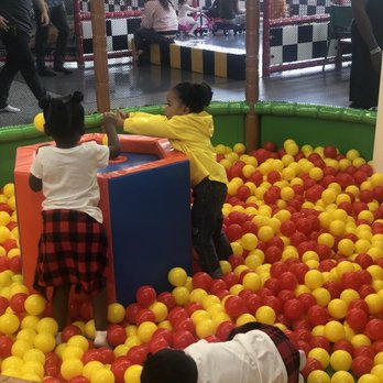 Kidz Town Indoor Playground - 54 Photos & 46 Reviews - Indoor ...