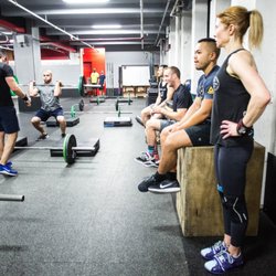 CrossFit NYC: The Black Box - 15 Photos & 81 Reviews - Interval ...
