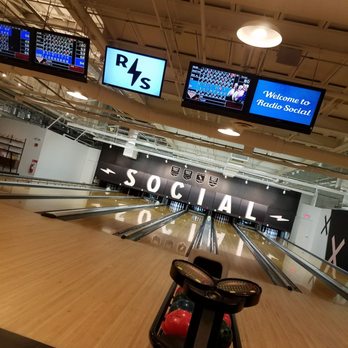 Radio Social - 103 Photos & 59 Reviews - Bars - 20 Carlson Rd, North ...