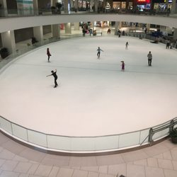 Lloyd Center Ice Rink - 17 Photos & 40 Reviews - Skating Rinks - 953 ...