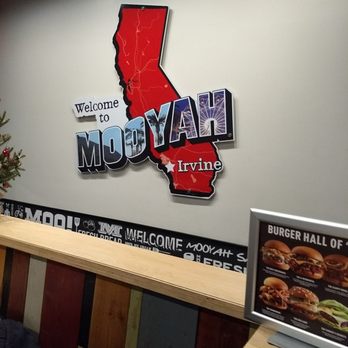 MOOYAH Burgers, Fries & Shakes - 420 Photos & 445 Reviews - Burgers ...