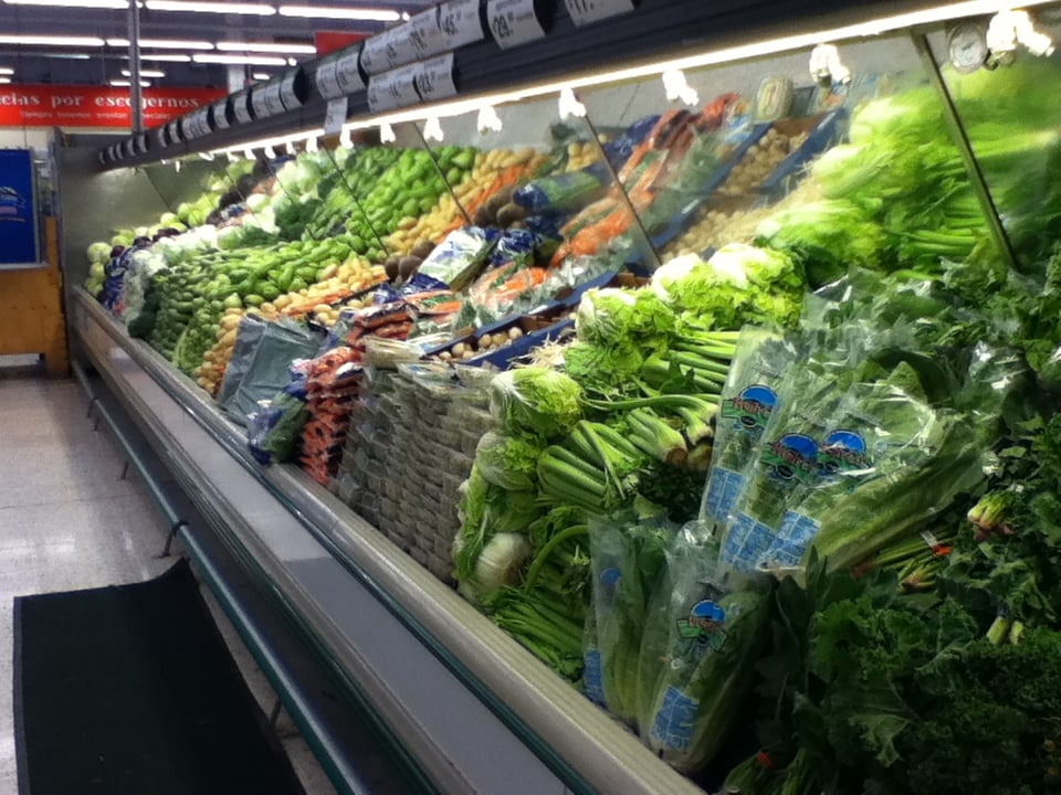 Soriana Súper - Grocery - Centro Comercial Plaza Nueva Tijuana, Mesa de ...