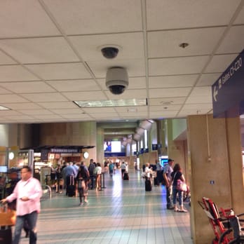 TSA Checkpoint C20 - Dallas/Fort Worth International Airport - Public ...