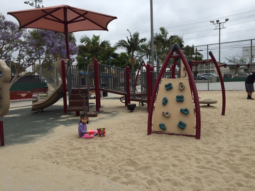 Perry Park - 12 Photos & 13 Reviews - Parks - 2301 Grant Ave, Redondo ...