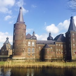 Kasteel Hoensbroek - 10 Photos - Local Flavor - Klinkertstraat 118 ...