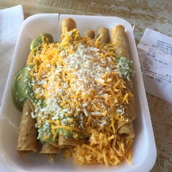 Roberto’s Taco Shop - 40 Photos & 90 Reviews - Mexican - 1406 Highland ...