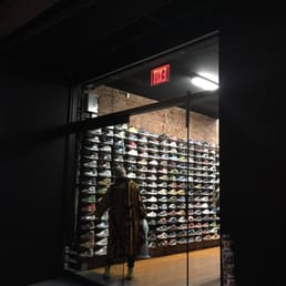 Flight Club - 196 Photos & 227 Reviews - Shoe Stores - 812 Broadway ...
