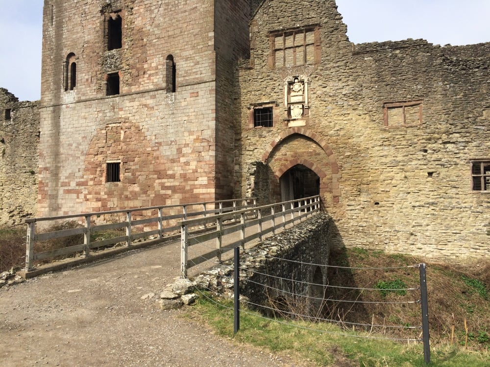 Ludlow Castle - 11 Reviews - Landmarks & Historical Buildings - Castle ...