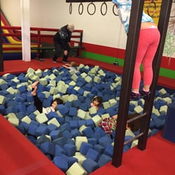 JumpTime - 24 Photos & 18 Reviews - Trampoline Parks - 1375 E Fairview ...