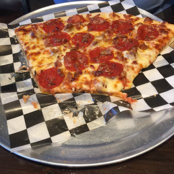 Bacci Pizzeria - 97 Photos & 158 Reviews - Pizza - 2301 W Taylor St ...