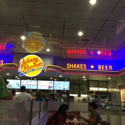 Johnny Rockets - 106 Photos & 94 Reviews - American (Traditional ...