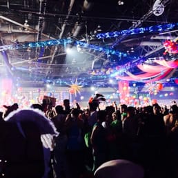 WaMu Theater - 35 Photos & 89 Reviews - Music Venues - 800 Occidental ...