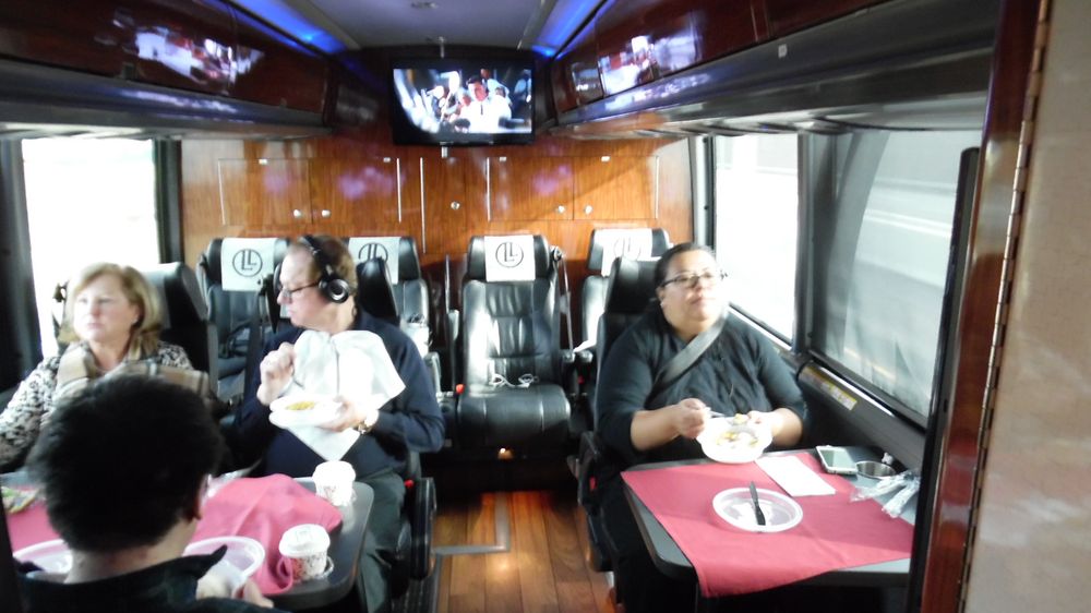 Limoliner - 48 Photos & 110 Reviews - Buses - 154 Maple St, Boston, MA ...