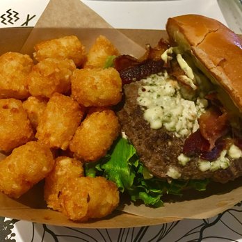 Mahaloha Burger - Ala Moana - 151 Photos & 69 Reviews - Burgers - 1450 ...