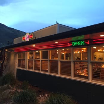 Ruth’s Diner - 303 Photos & 469 Reviews - Diners - 4160 Emigration ...