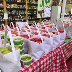 Minnesota’s Largest Candy Store - 63 Photos & 30 Reviews - Candy Stores ...