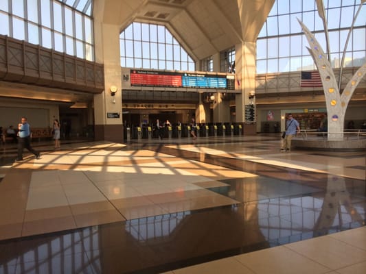 Frank R. Lautenberg Secaucus Junction Station - Public Transportation ...