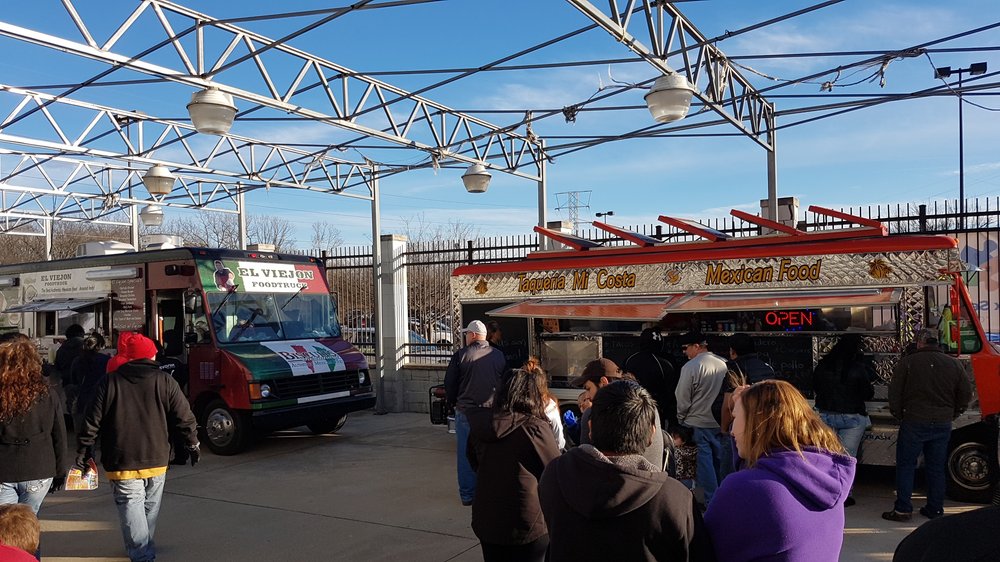 Indiana Discount Mall - 20 Photos - Shopping Centers - 3585 Commercial ...